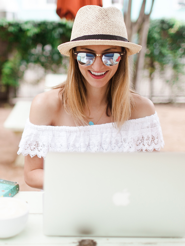 Relaxed Summer Style - LivvyLand | Austin Fashion and Style Blogger